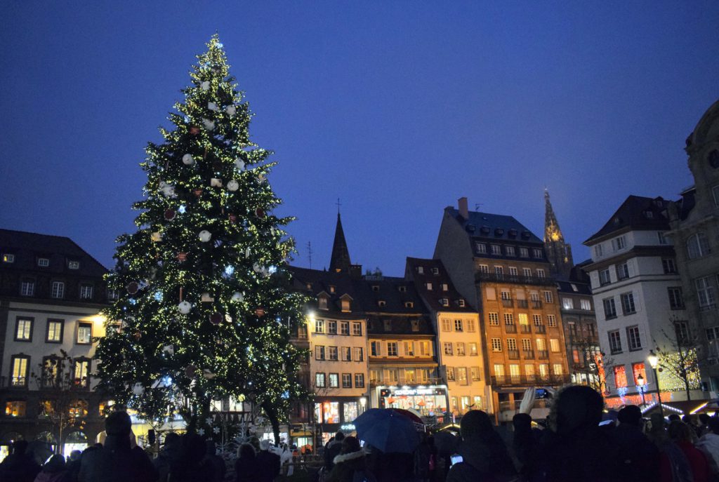 Le Guide-Découverte du Marché de Noël de Strasbourg - Mon Grand Est