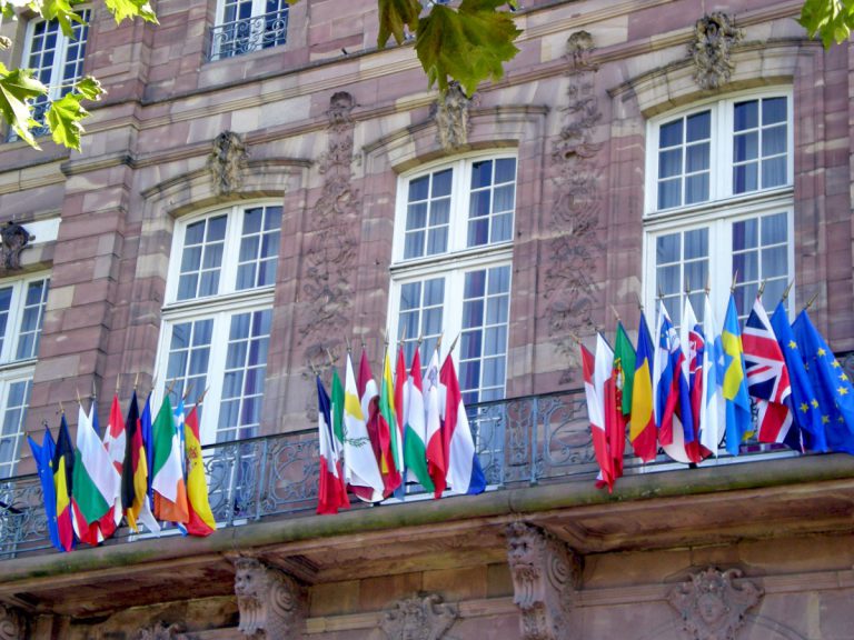 Découvrir la place Broglie à Strasbourg - Mon Grand Est
