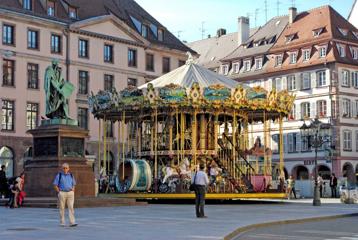 Découvrir la place Gutenberg à Strasbourg - Mon Grand Est