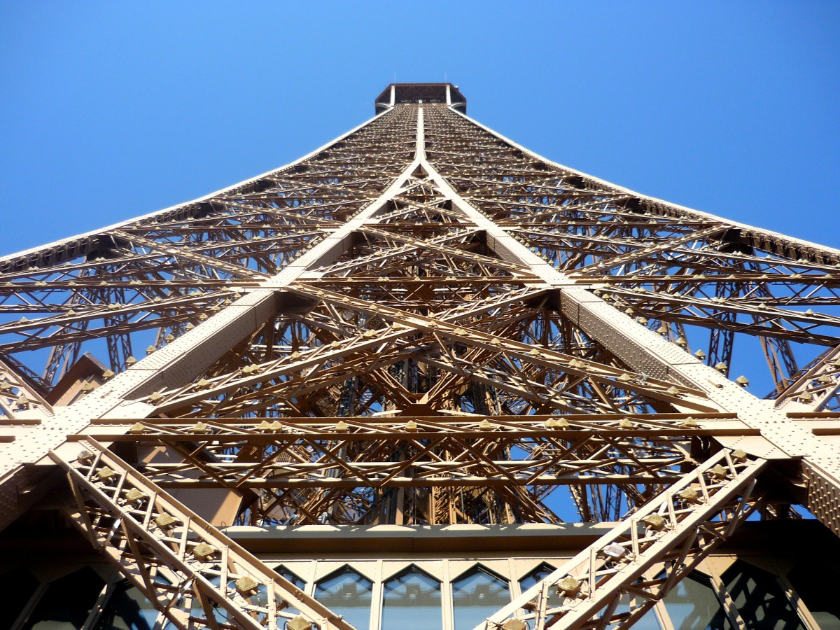 Structure Tour Eiffel Paris 01 © French Moments - Mon Grand Est