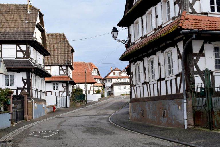 Découvrez Hunspach, le Village Préféré des Français - Mon Grand Est