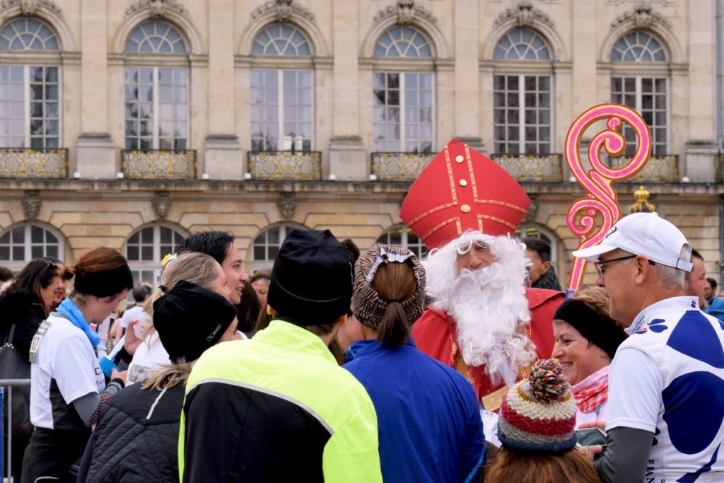 Qui est Saint-Nicolas, le distributeur des friandises ? - Mon Grand Est