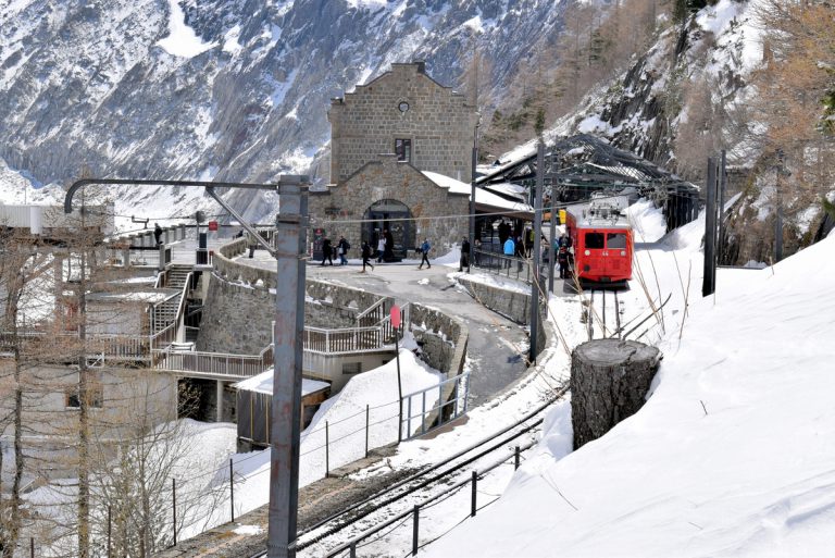 Escapade à la Mer de Glace par le train du Montenvers - Mon Grand Est