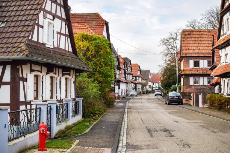 Découvrez Hunspach, le Village Préféré des Français - Mon Grand Est