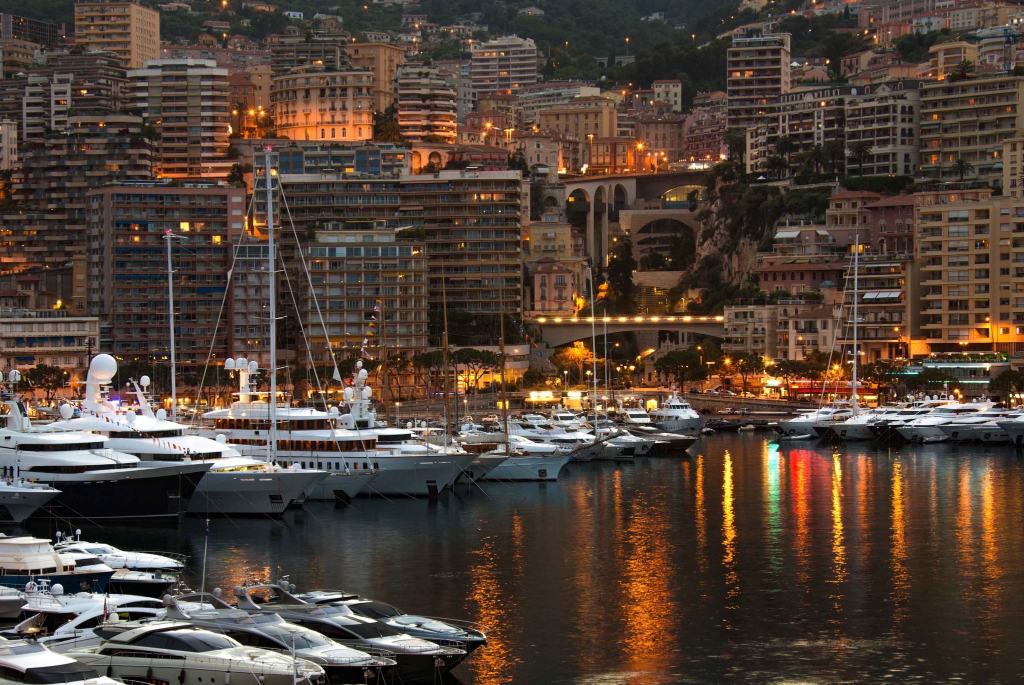 Monaco de nuit : Balade-Découverte des Illuminations - Mon Grand Est