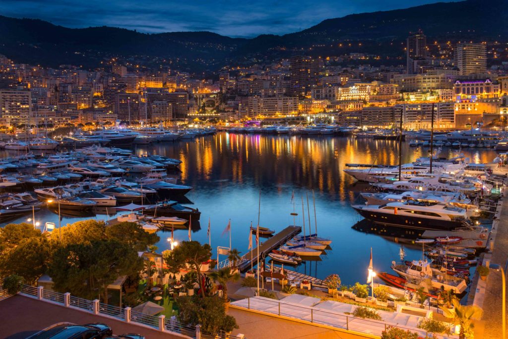 Monaco de nuit : Balade-Découverte des Illuminations - Mon Grand Est