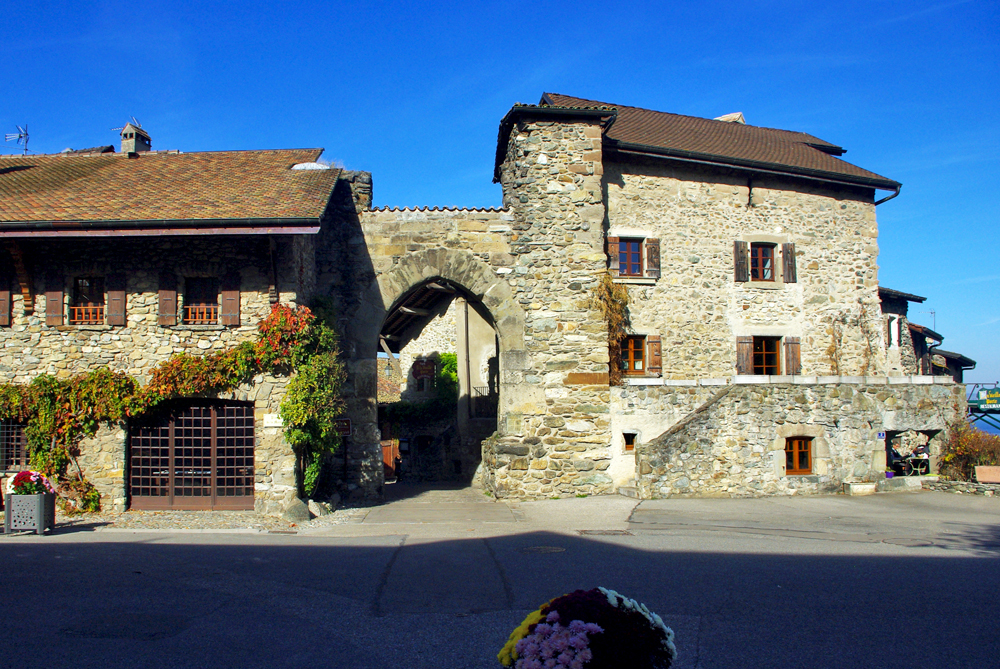 Yvoire : Un joli village médiéval à découvrir au bord du Léman - Mon ...